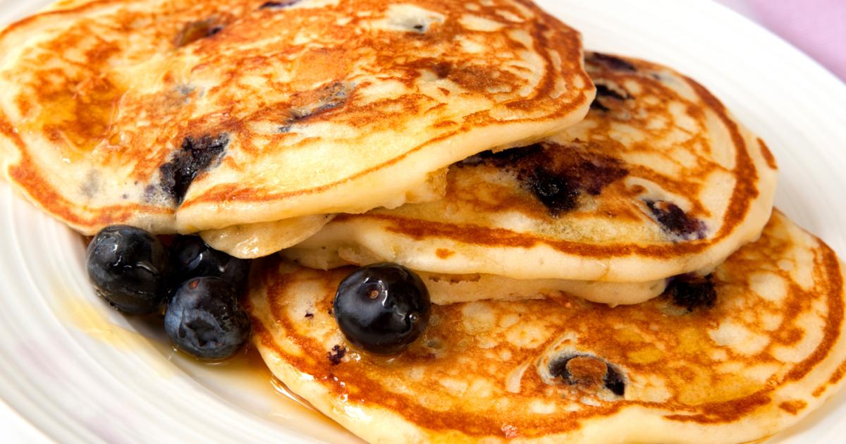 Lemon-Blueberry Pancakes with Fresh Peaches | Chicago Botanic Garden